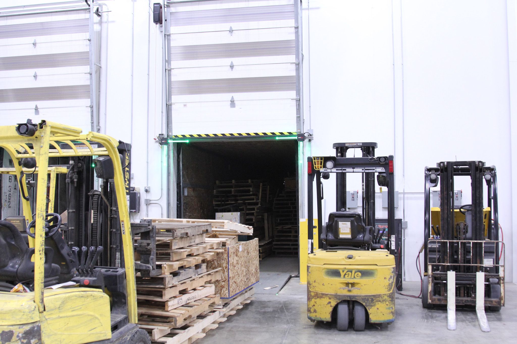 Arbon Equipment | US & Canada Loading Dock Service, Repair & Maintenance